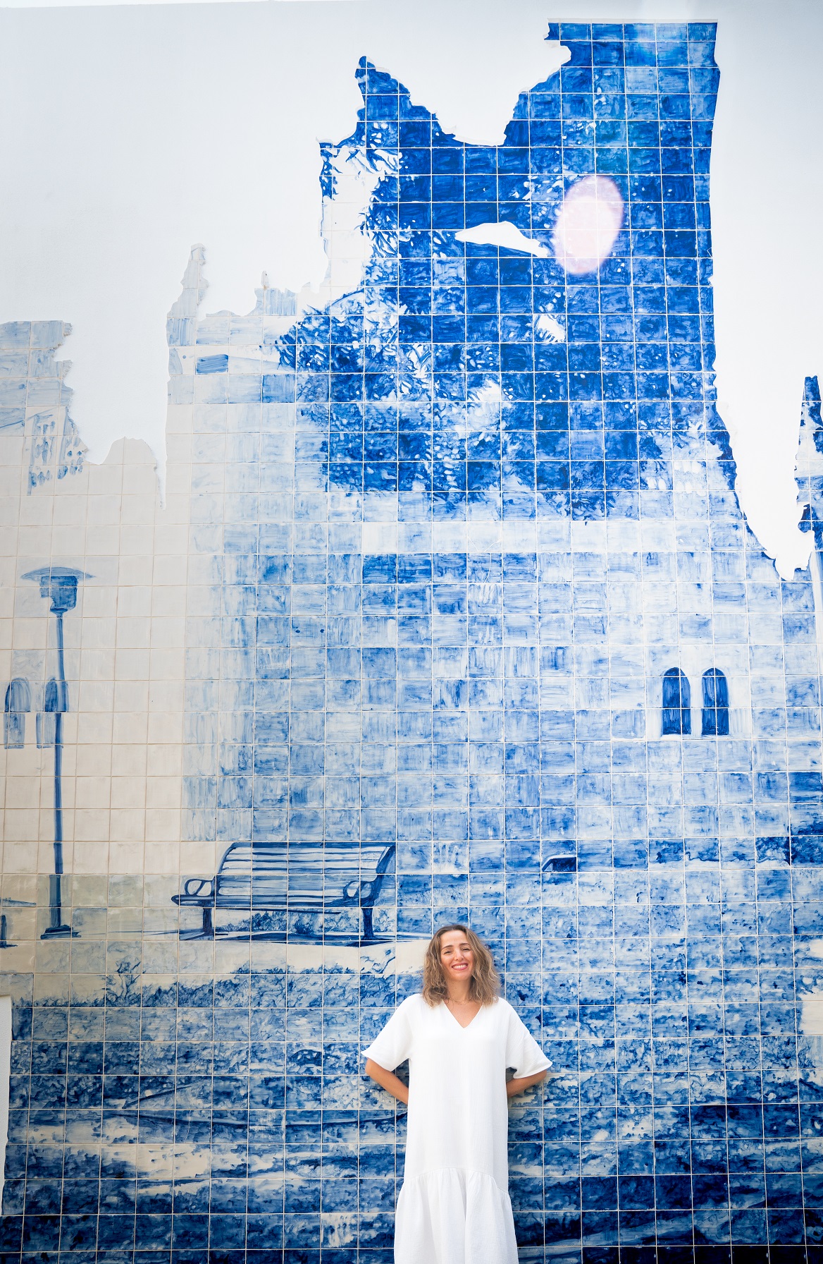 Artistic mural adorns the facade of Al Safa Art and Design Library ...