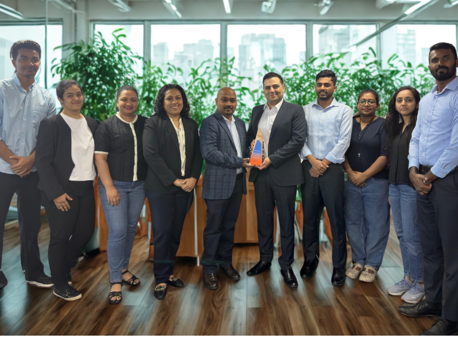 UTRAVEL leaders recognized for exceptional 2024 sales - Dubai Public ...